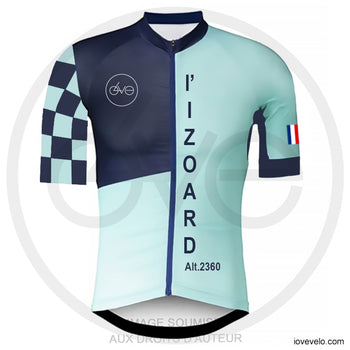 un maillot cycliste avec un design, des couleurs et un graphisme ...