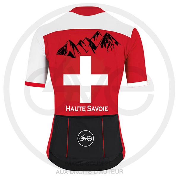 un maillot cycliste avec un design, des couleurs et un graphisme ...